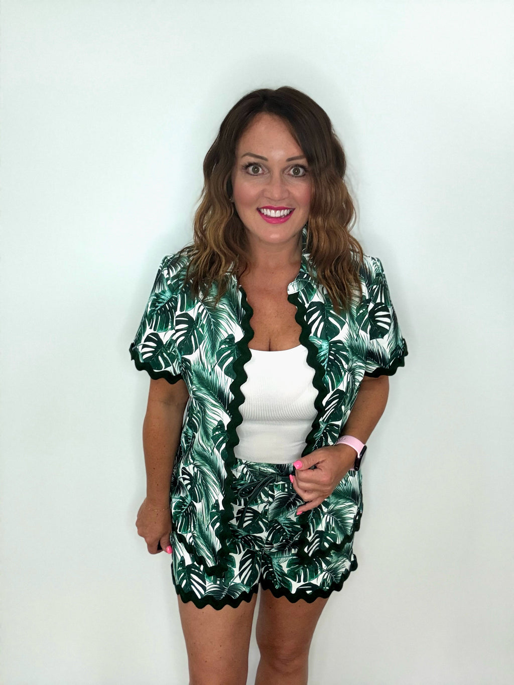 Palm Leaf Ric Rac Shorts – Dana's Dream Boutique